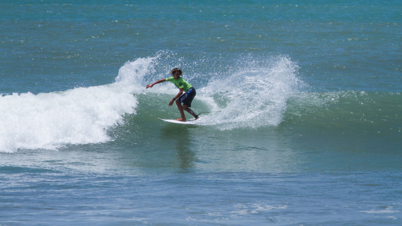 Wow, Seru Rip Curl Gromsearch 2022. Para Surfer Muda Taklukan Ombak ...