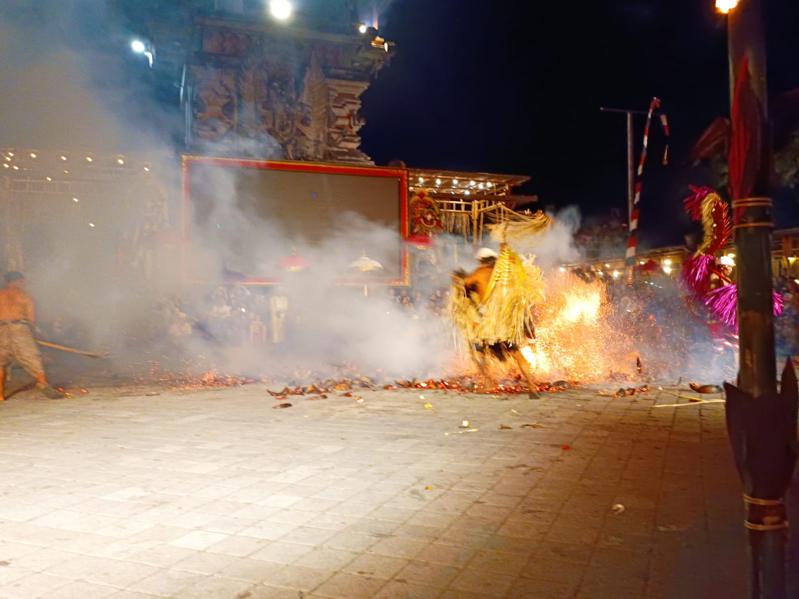 Pesona Cak Bona dan Sanghyang Jaran yang Magis